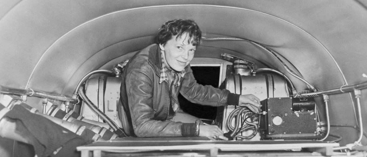 History: Amelia Earhart: Level 2 activity for kids | PrimaryLeap.co.uk
