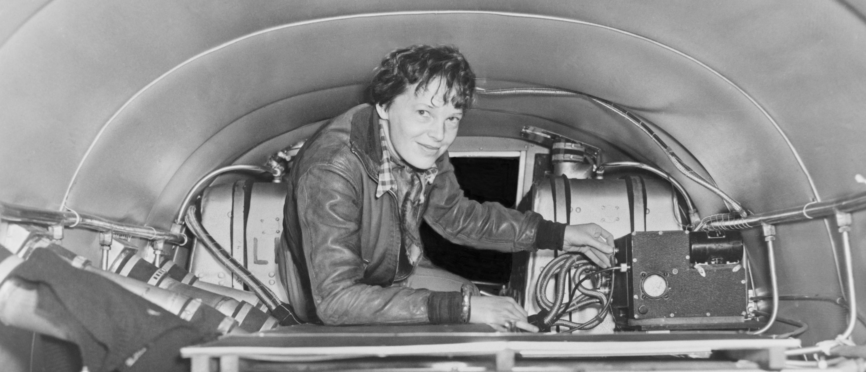 History: Amelia Earhart: Level 1 activity for kids | PrimaryLeap.co.uk