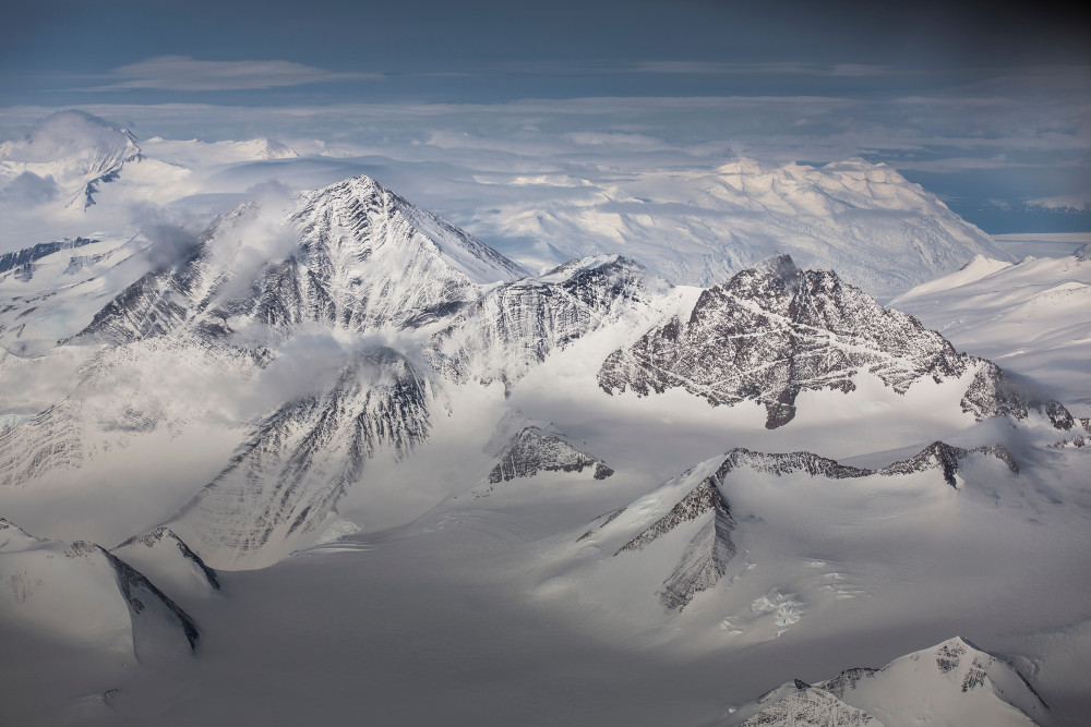 Geography: Antarctica: Level 2 activity for kids | PrimaryLeap.co.uk
