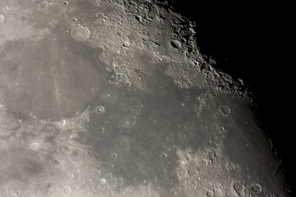 Physics: The Moon: Level 2 activity for kids | PrimaryLeap.co.uk